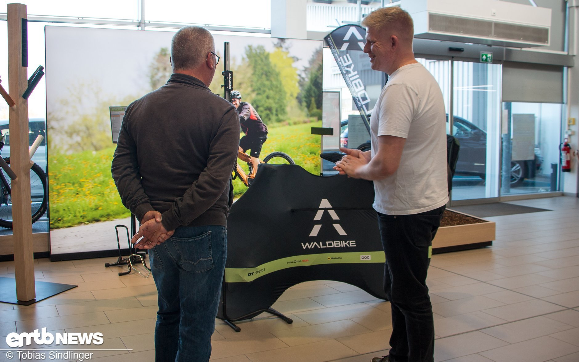 WBR-Gewinnübergabe bei Waldbike: „Als erstes denkst du natürlich das ...
