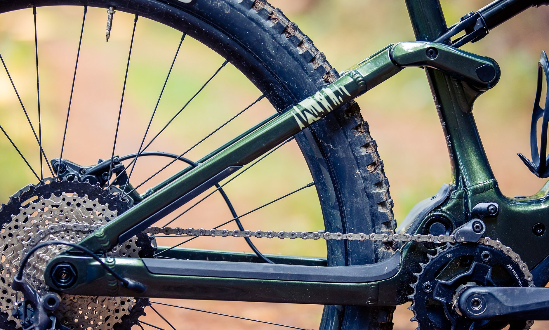 Die besten Light-E-MTBs 2023: 10 leichte E-Bikes im Überblick