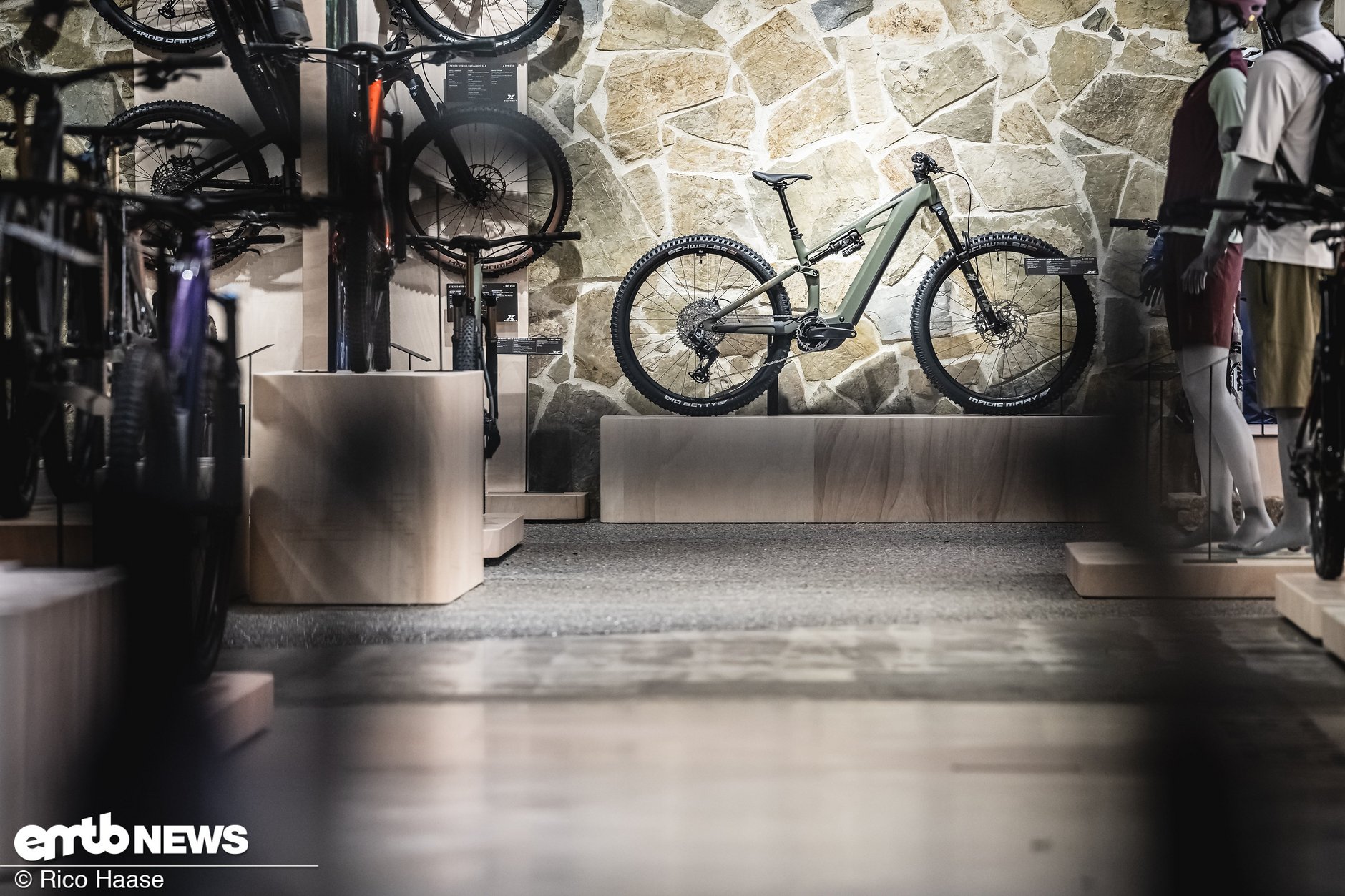 CUBE E-Bike 2025 – Neuheiten, alle Infos und Preise Cube E-Bikes