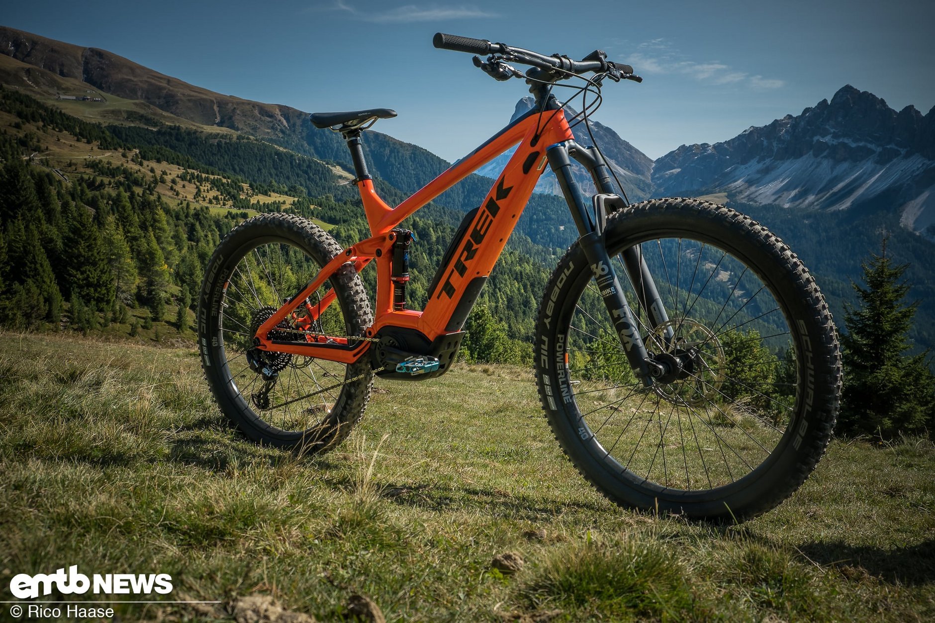 Trek Powerfly 9 LT Plus im Test: In Signalfarbe über den Trail – eMTB ...