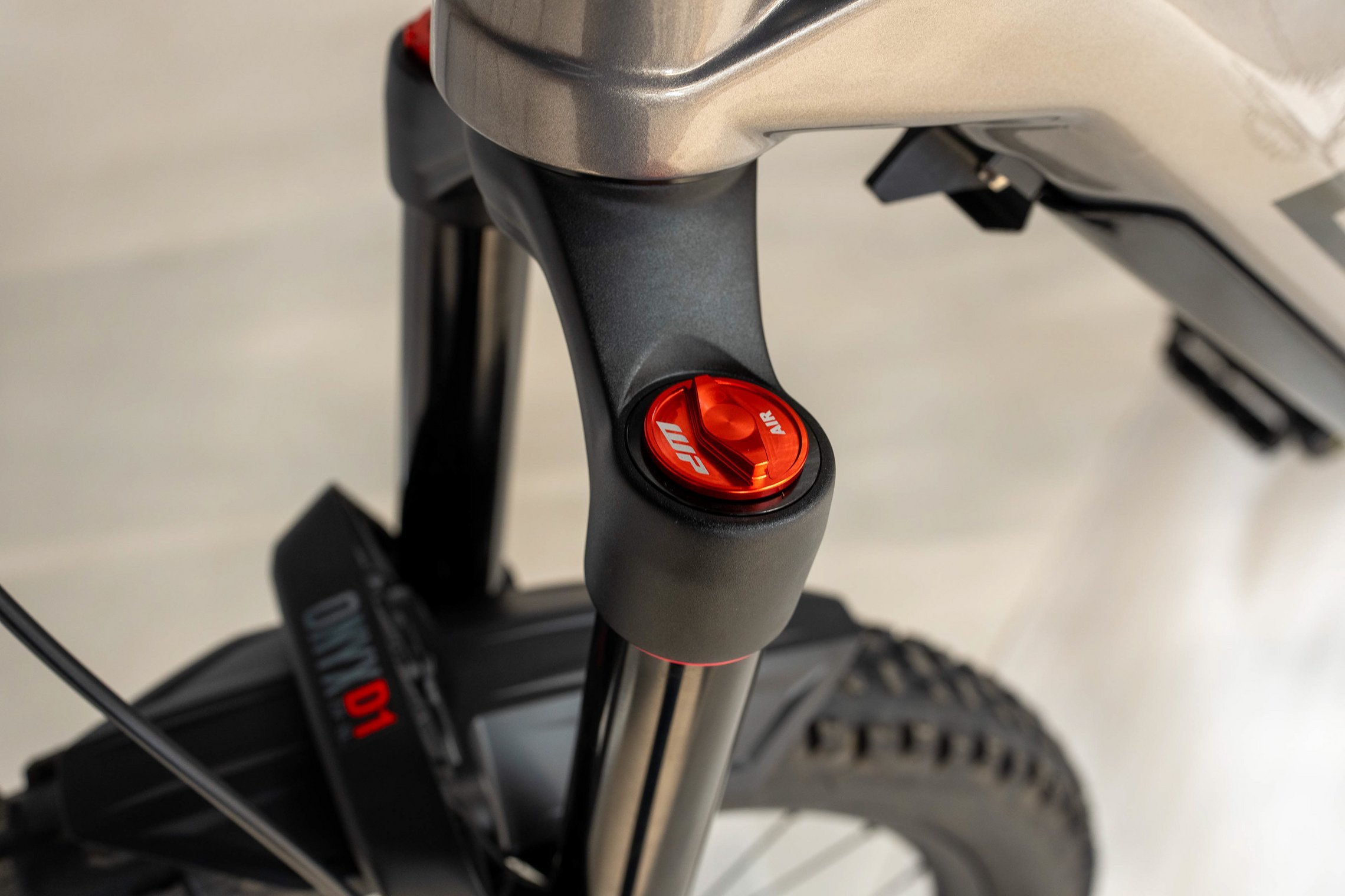 Liteville 301CE Mk2 – Sondermodell: Limitierter Bolide mit WP x DVO ...