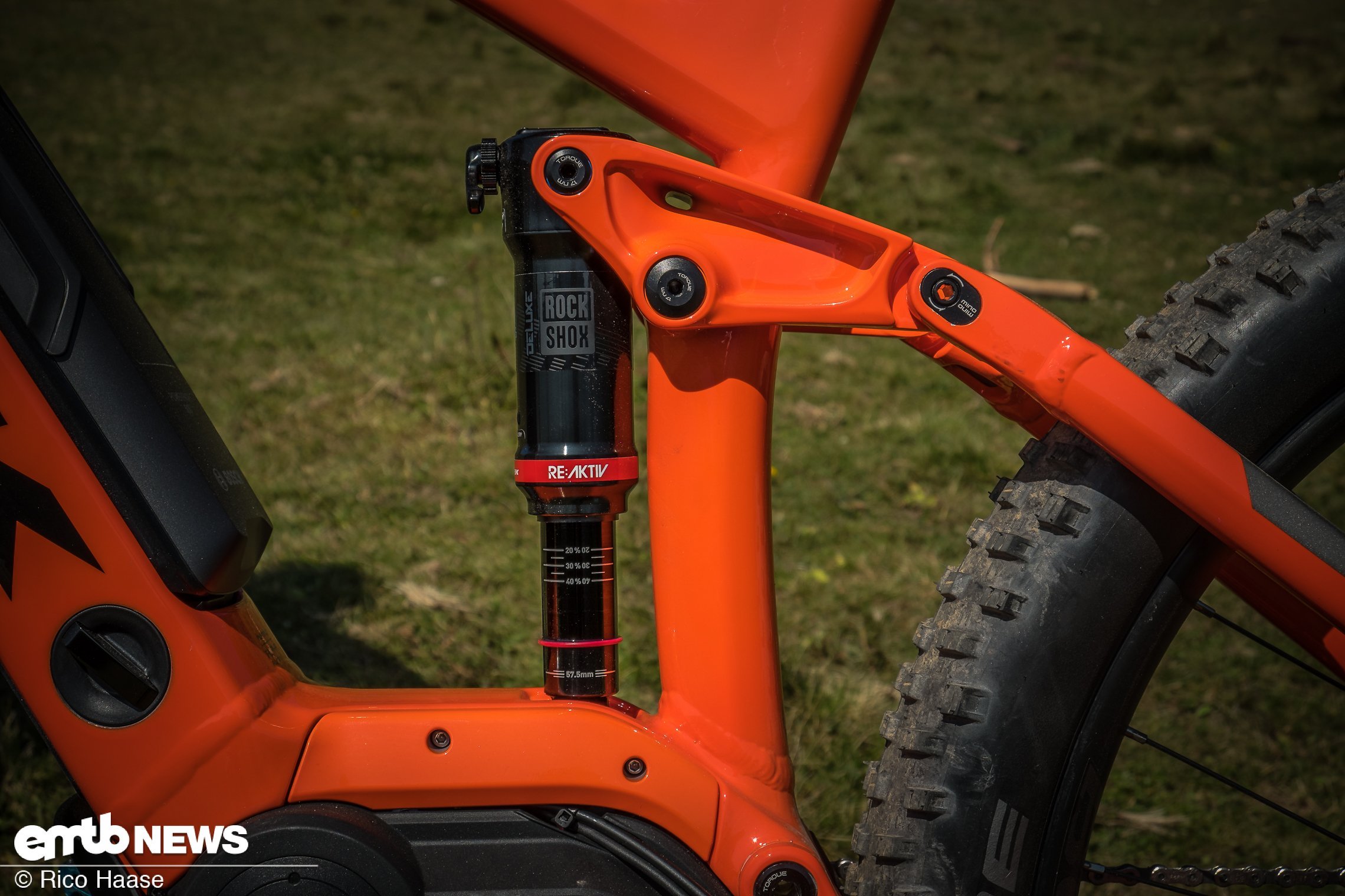 Trek Powerfly 9 LT Plus im Test: In Signalfarbe über den Trail – eMTB ...