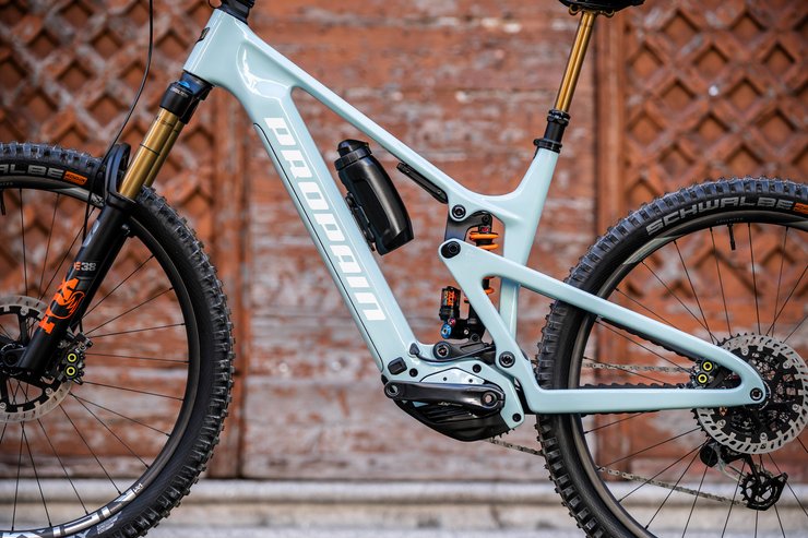 Neues Propain Sresh CF Full Power All Mountain: Mit 160 mm in die Lücke ...