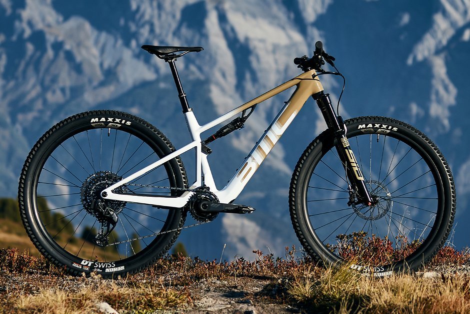 Neues BMC Fourstroke AMP 2023 E-Bike – wir haben alle Infos & Preise